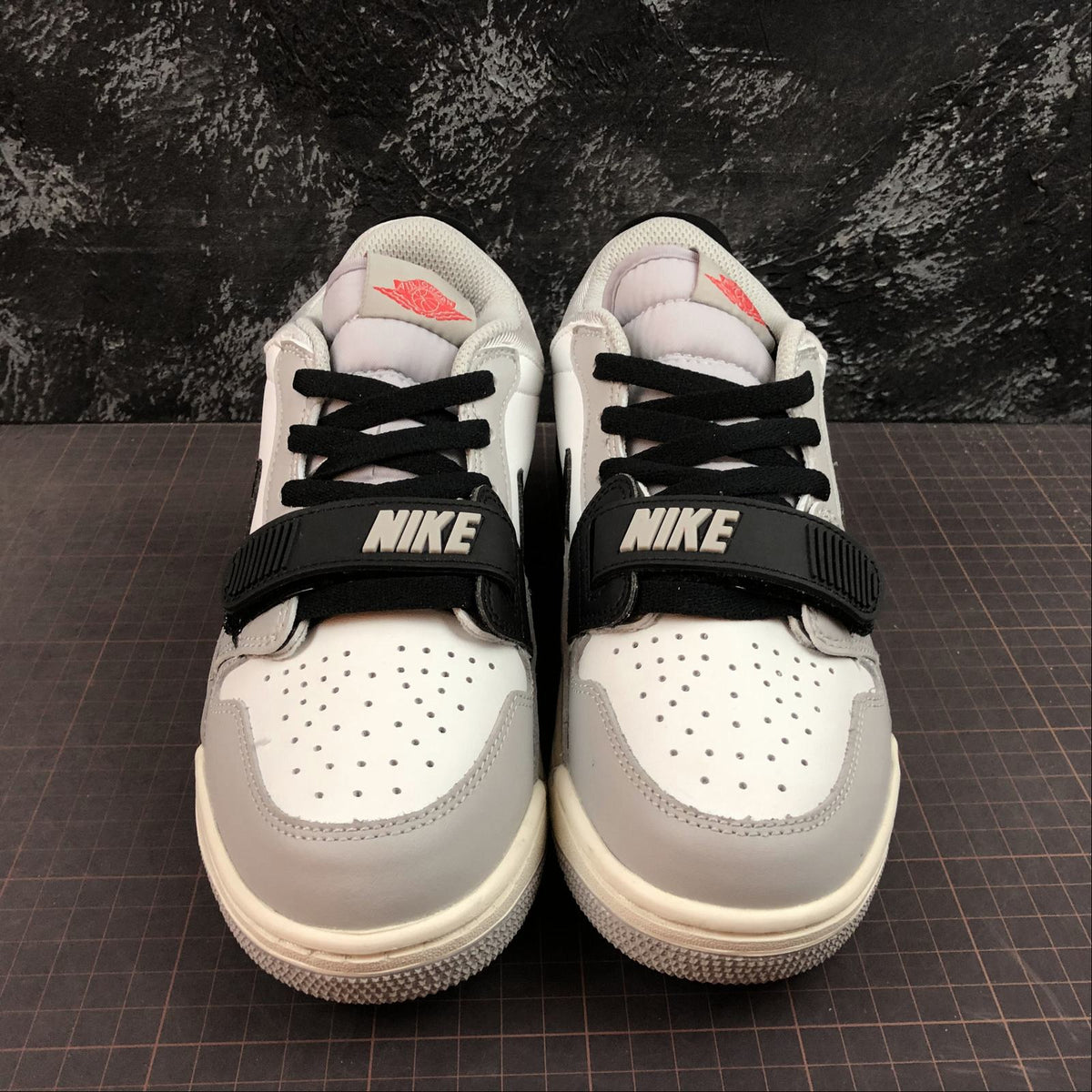Air Jordan Legacy 312 Low Summit White Fire Red CD9054-101 – juanma-shop